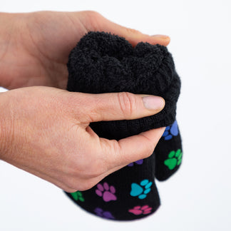 Pretty Paw Print Fleece-Lined Mittens | The Animal Rescue Site