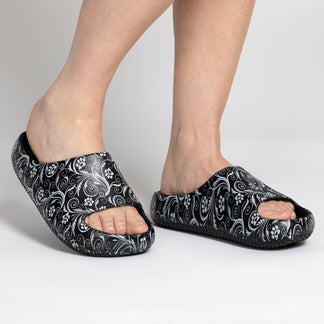 Paw Print Pillow Slides | The Animal Rescue Site