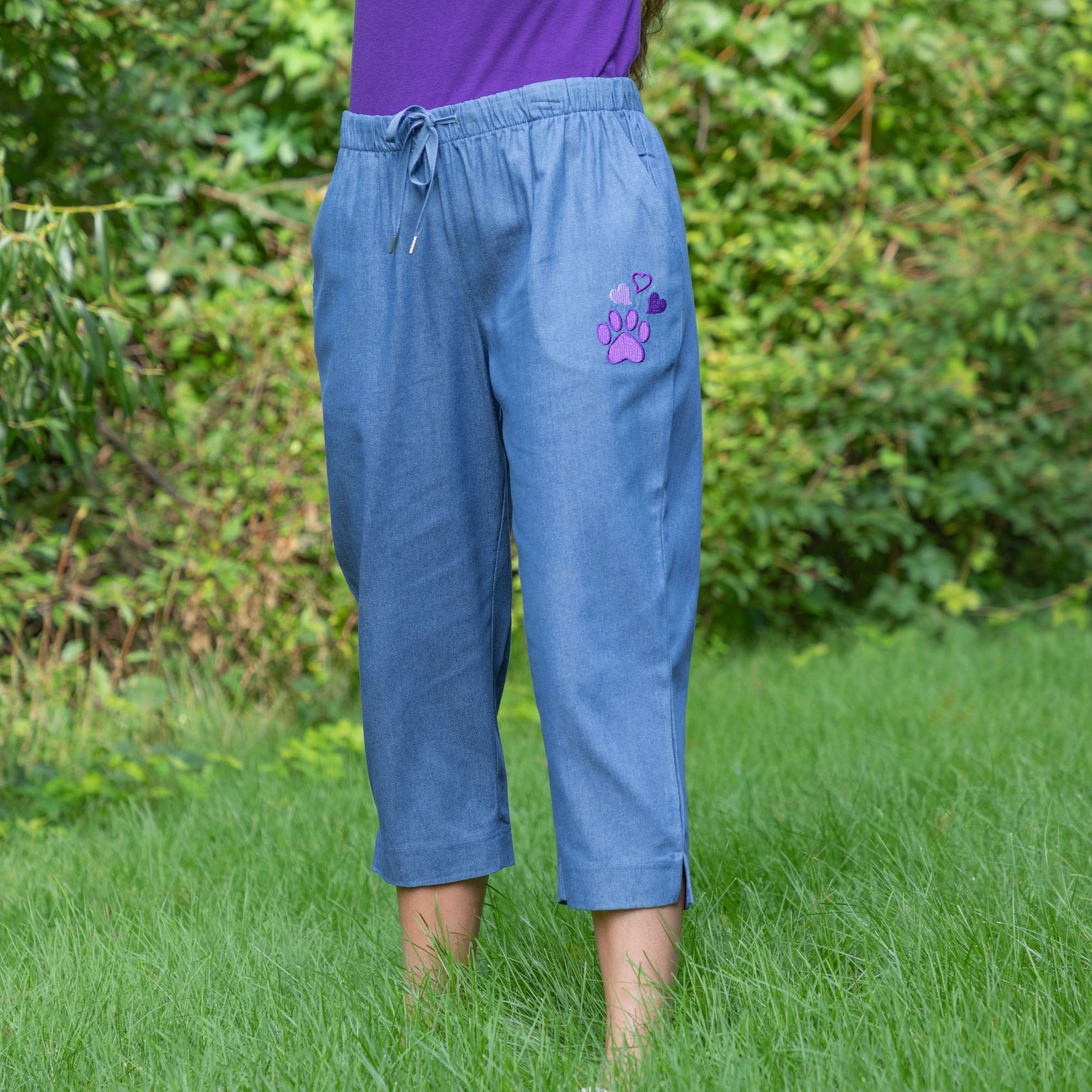 Denim Paw Print Capri Pants | The Animal Rescue Site